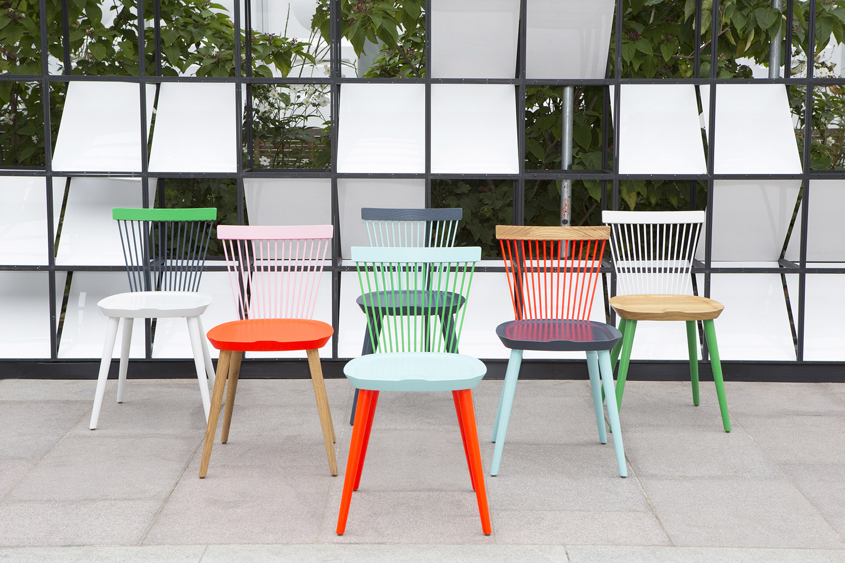 The WW Chair Colour Series by Studio Makgill and H Furniture - 谷德设计网