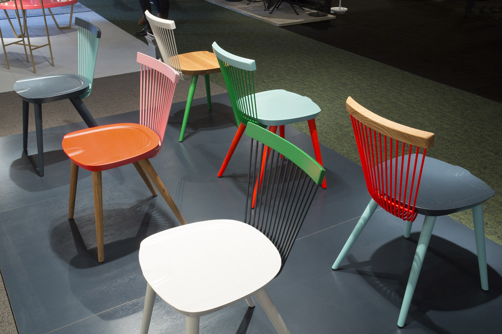 The WW Chair Colour Series by Studio Makgill and H Furniture - 谷德设计网