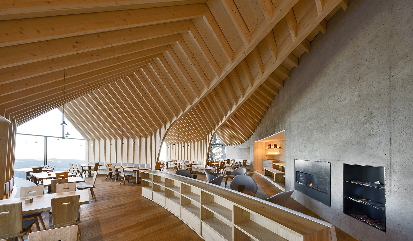Mountain Hut, Italy / PETER PICHLER ARCHITECTURE & ARCHITEKT PAVOL ...