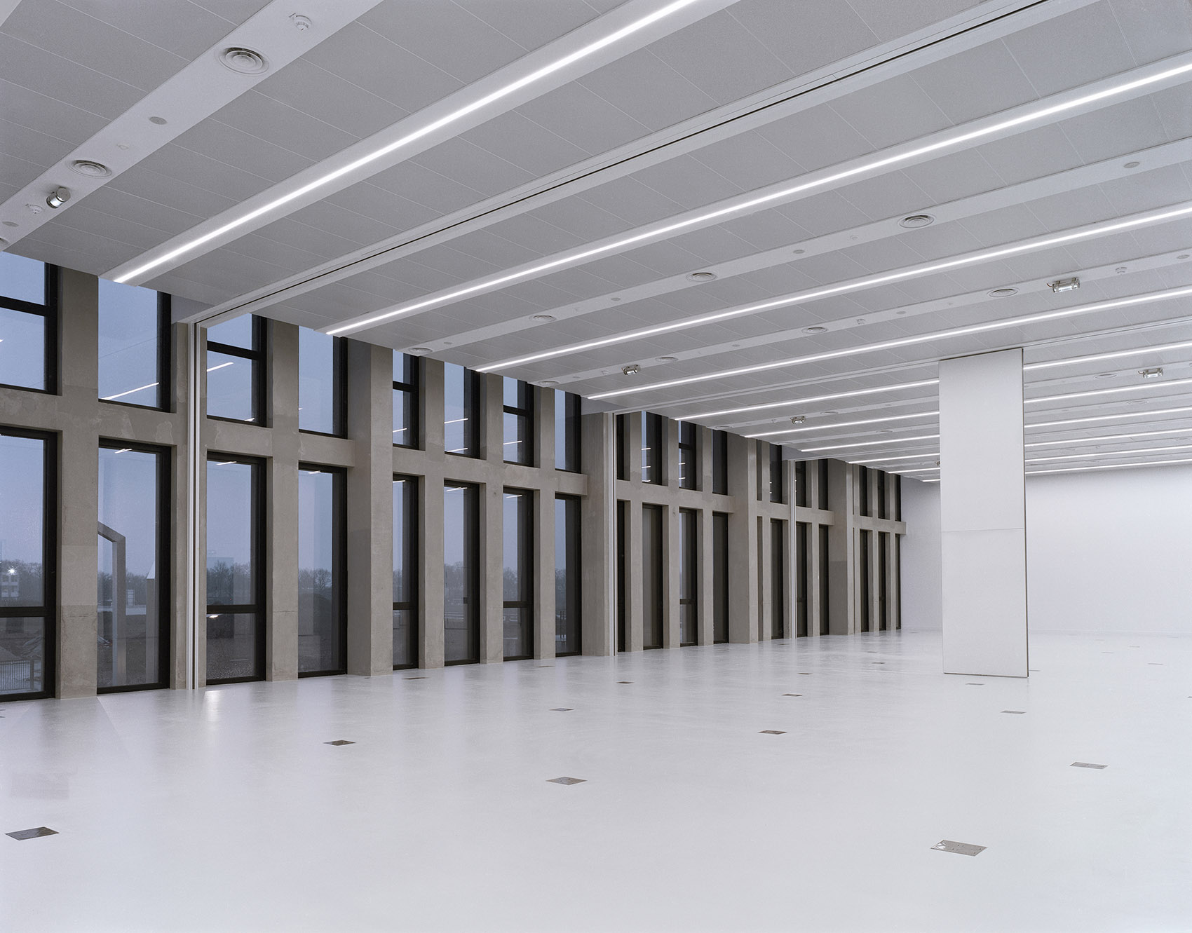 A vertical campus – The EDF learning center by ECDM - 谷德设计网