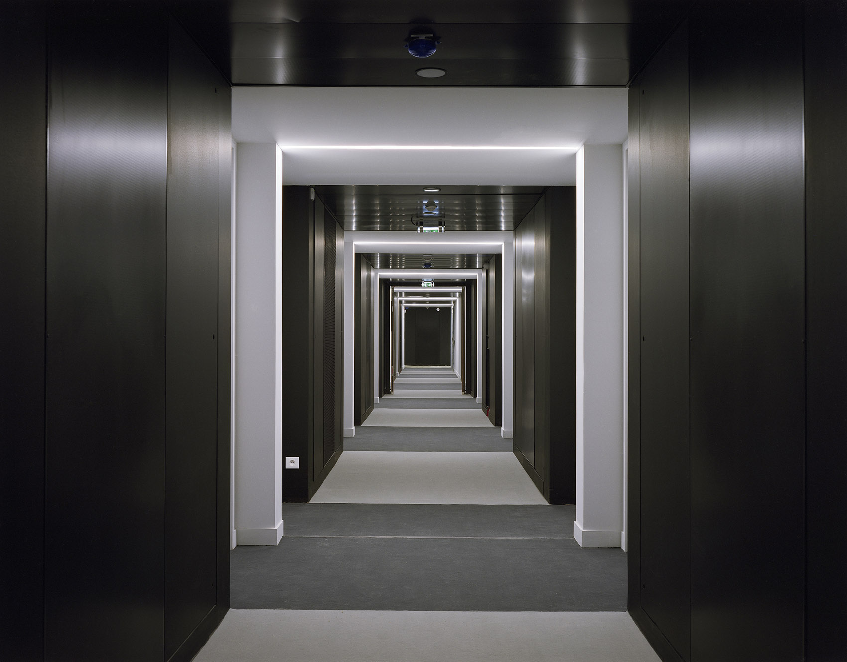 A vertical campus – The EDF learning center by ECDM - 谷德设计网