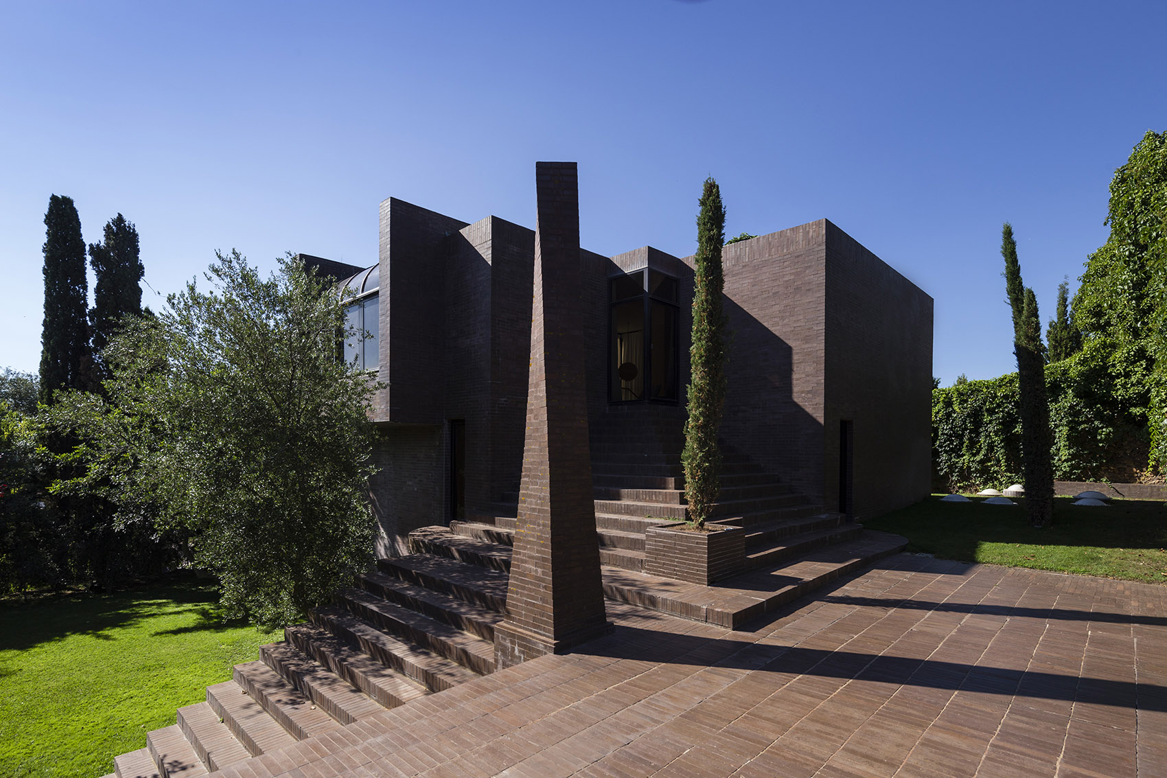 Family House by Ricardo Bofill Taller de Arquitectura - 谷德设计网