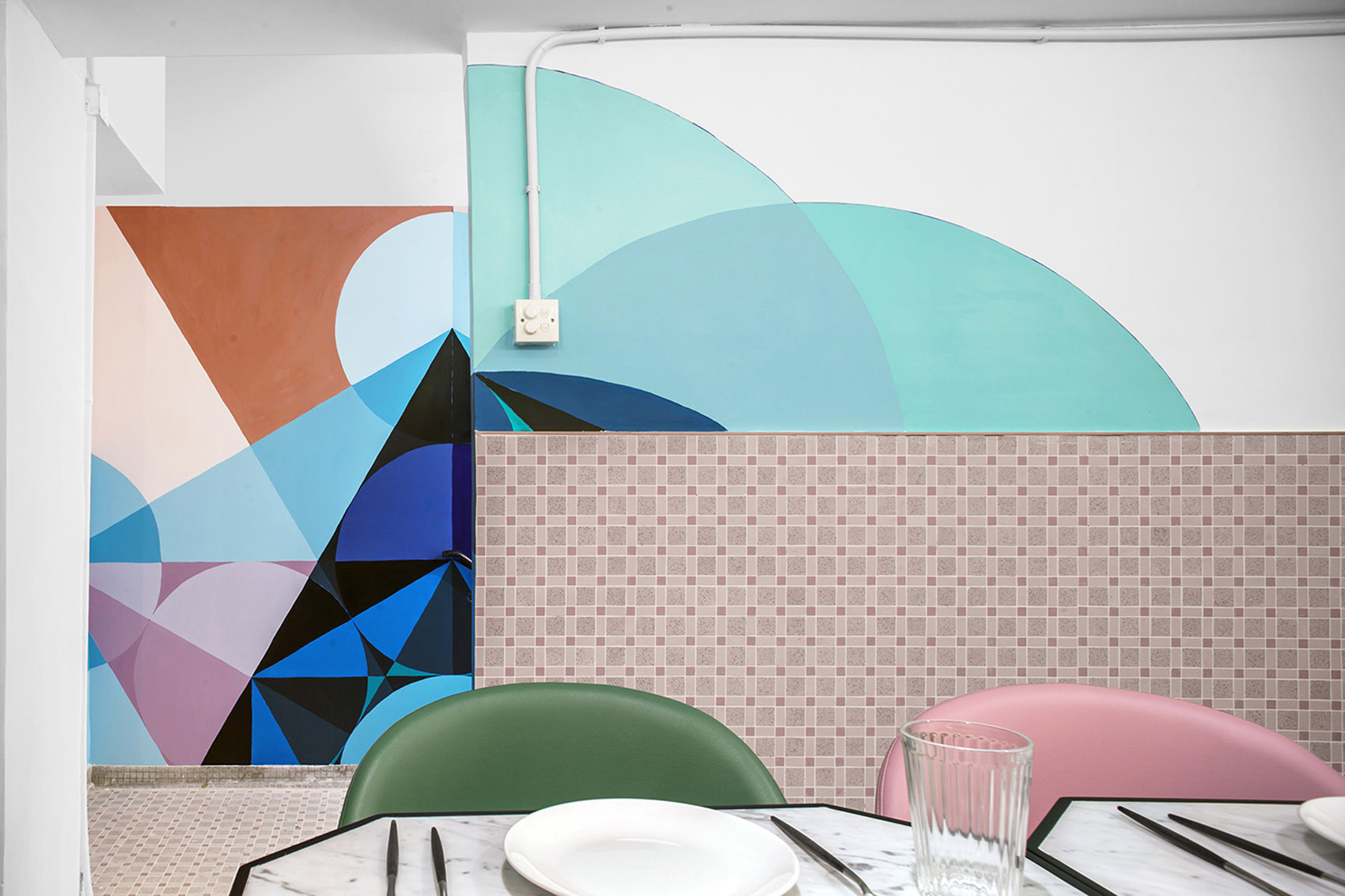 传统与时尚的冲击-香港KASA餐厅 / Lim + Lu林子設計 - 谷德设计网