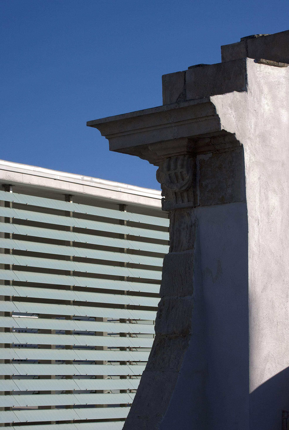 Central Market of Cadiz,Rehabilitation and Enlargement By Carlos de ...