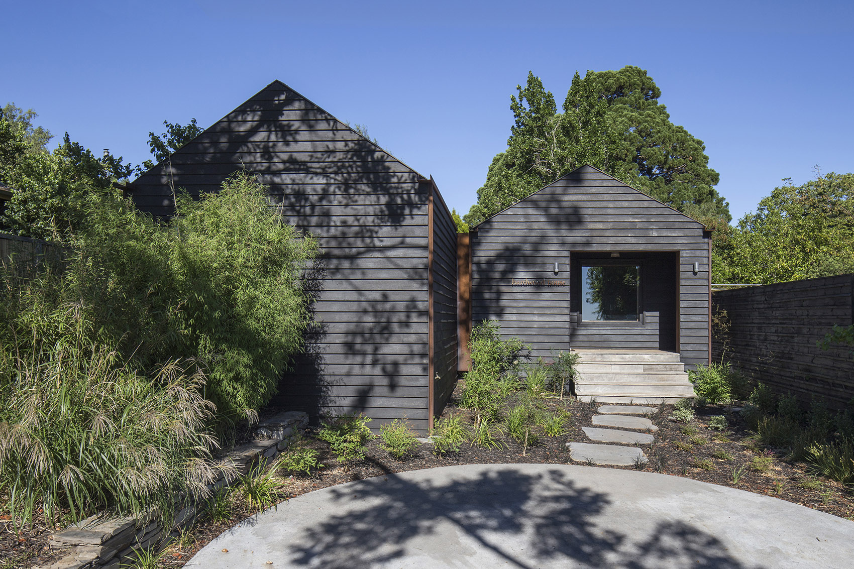 Hardwood House / Adam Kane Architects - 谷德设计网