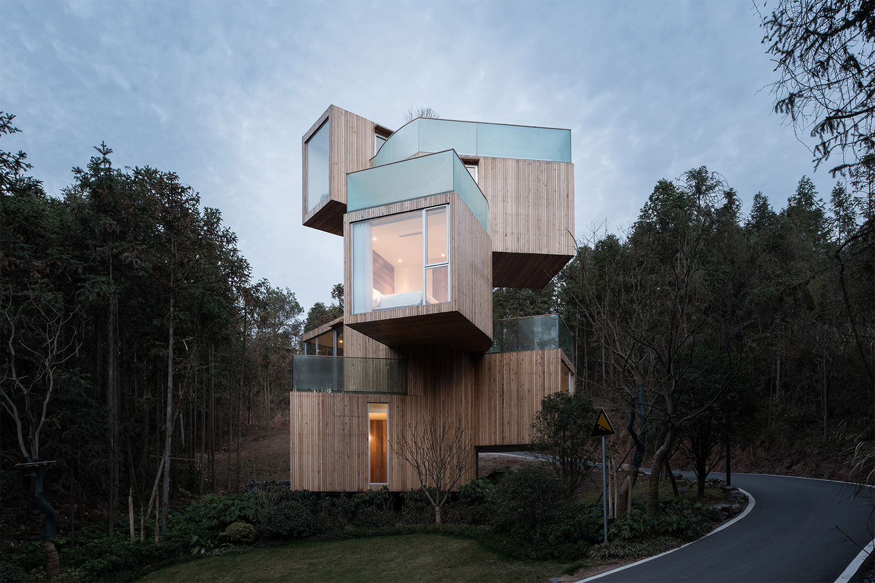 Qiyun Mountain Tree House in Anhui, China by Xiang Architects - 谷德设计网