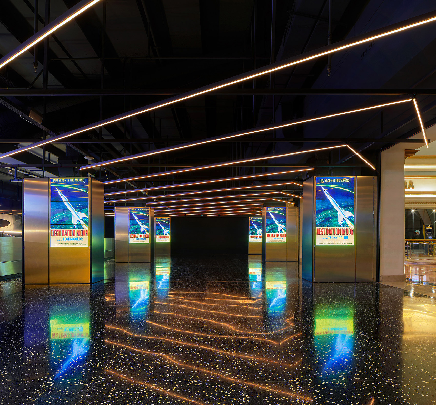 Filmax Cinemas in Gran Vía, Spain / Arquitecturia & AMOO - 谷德设计网