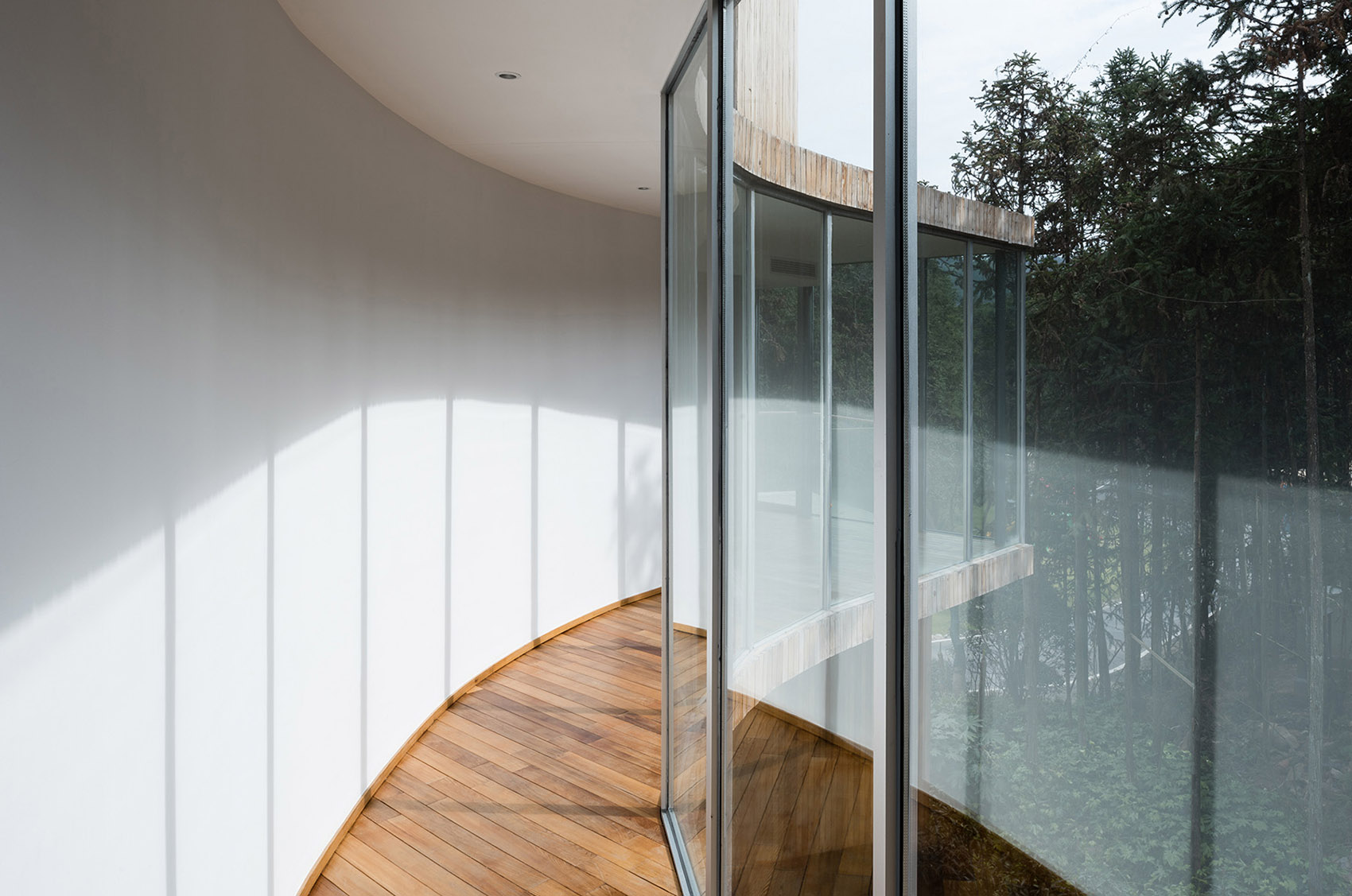 Qiyun Mountain Tree House in Anhui, China by Xiang Architects - 谷德设计网