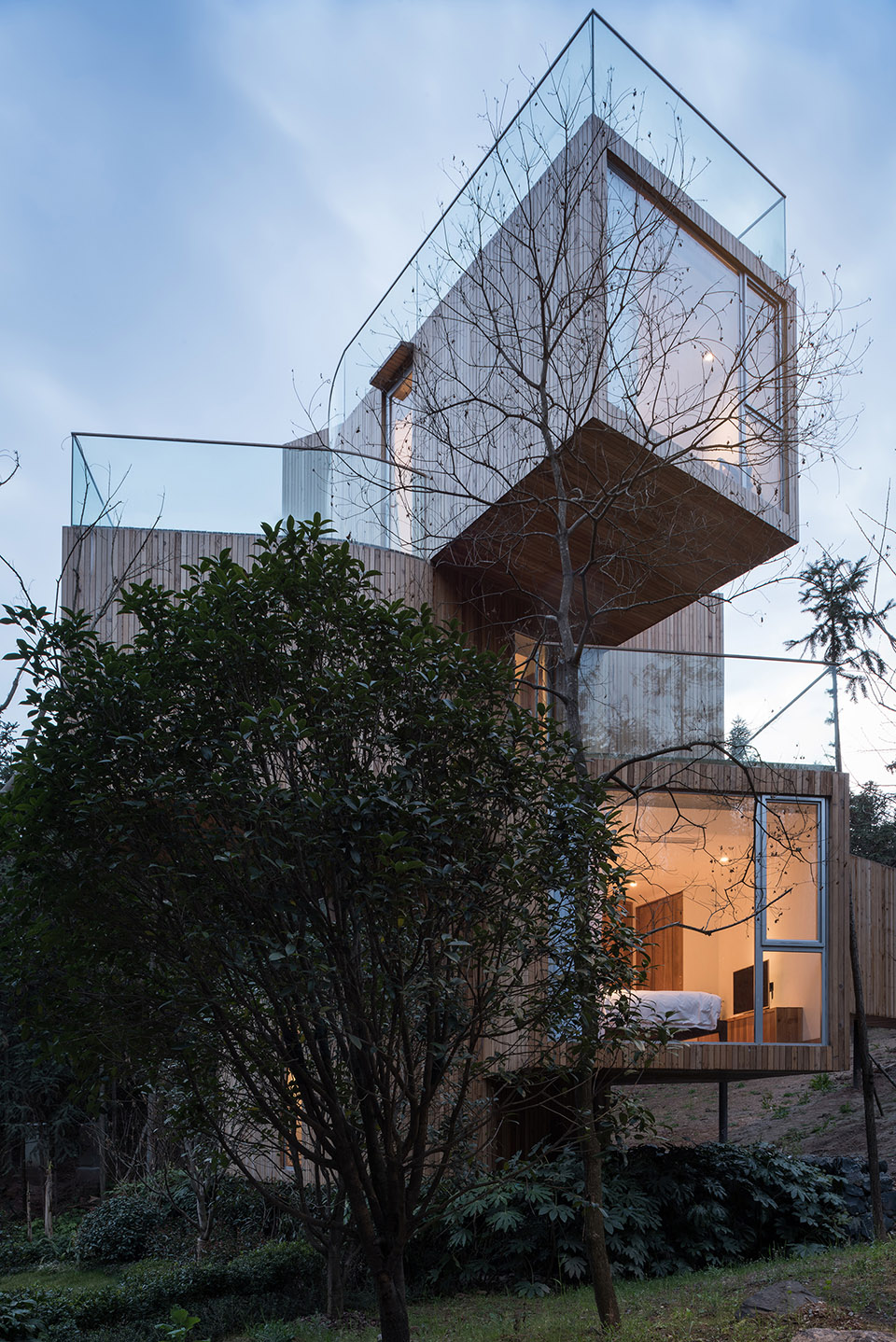 Qiyun Mountain Tree House in Anhui, China by Xiang Architects - 谷德设计网