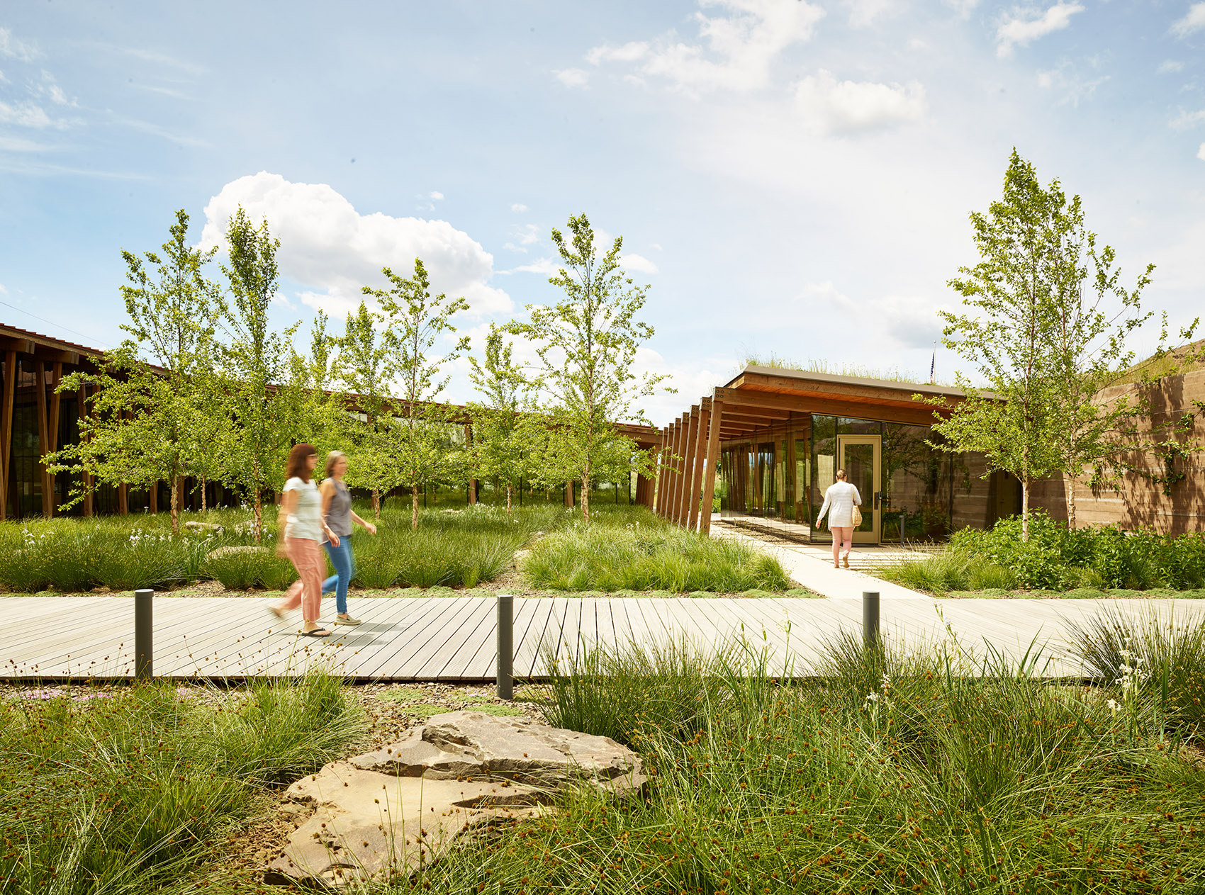 Washington Fruit & Produce Co. Headquarters By Graham Baba Architects ...