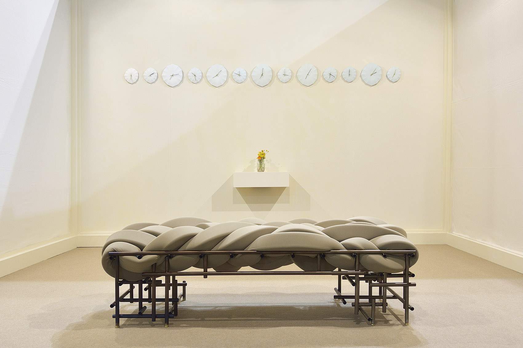 Lawless Chair / Evan Fay - 谷德设计网