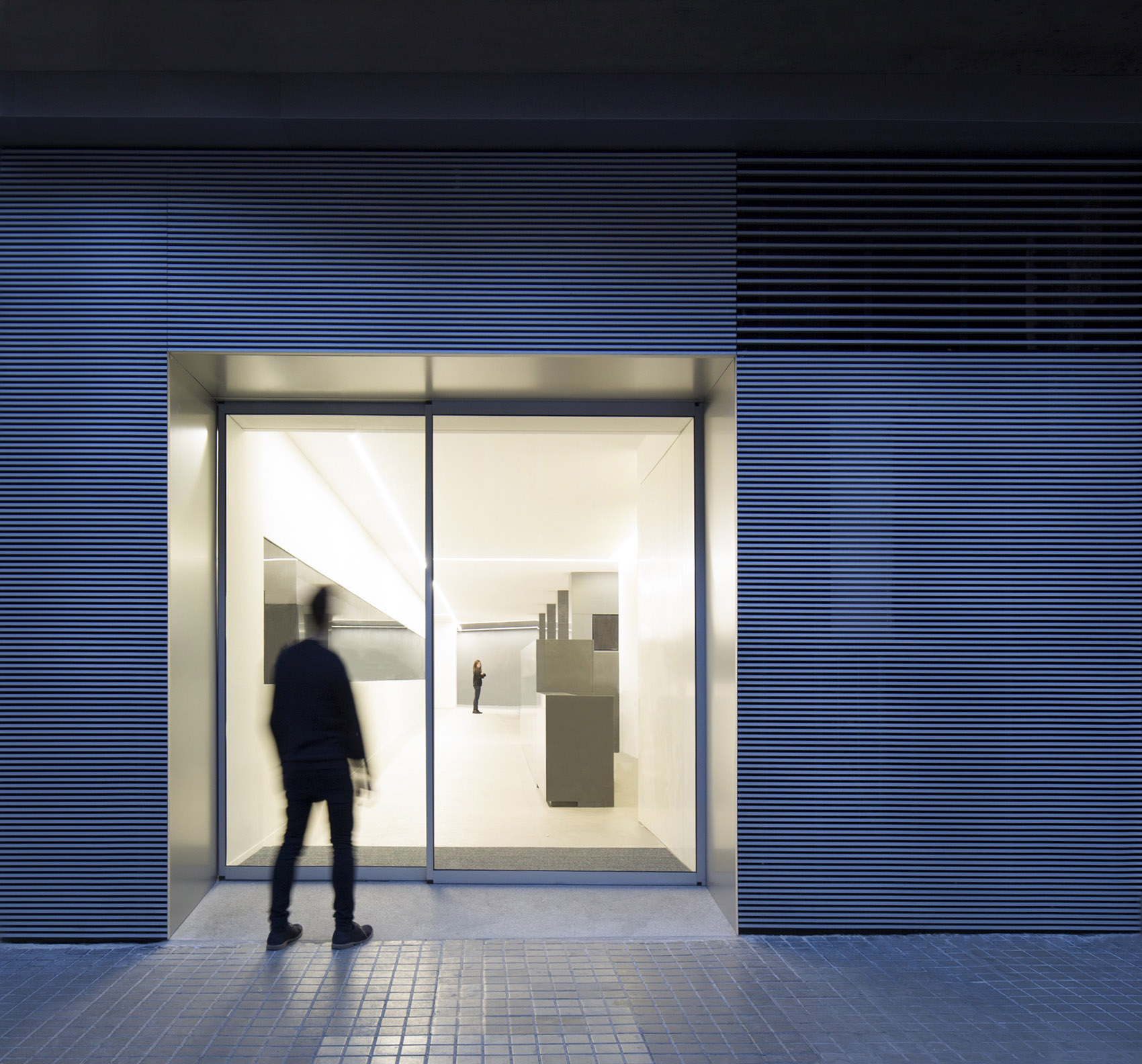 ARV OFFICES By Fran Silvestre Arquitectos - 谷德设计网