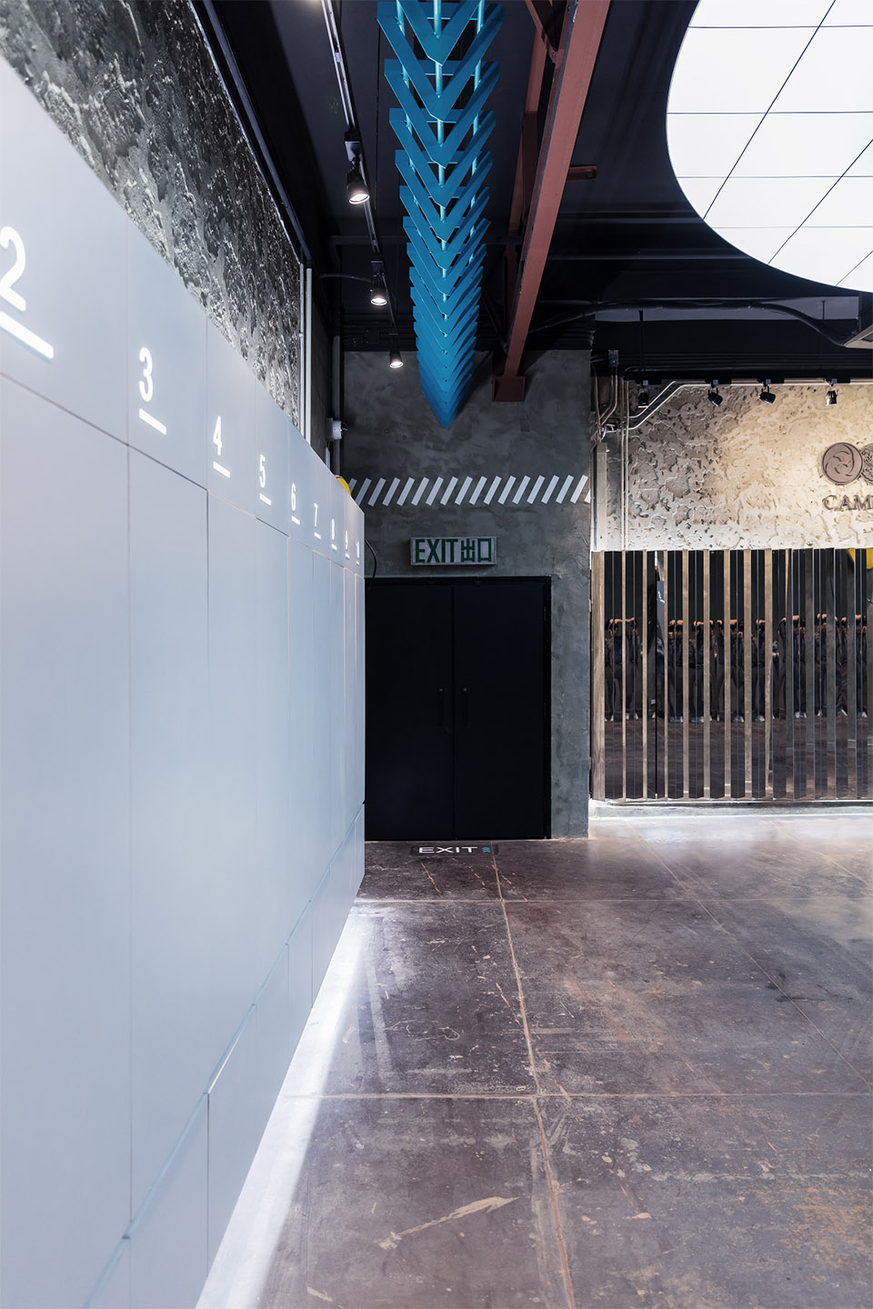 Impressive Auto Salon, HongKong By KarvOne - 谷德设计网