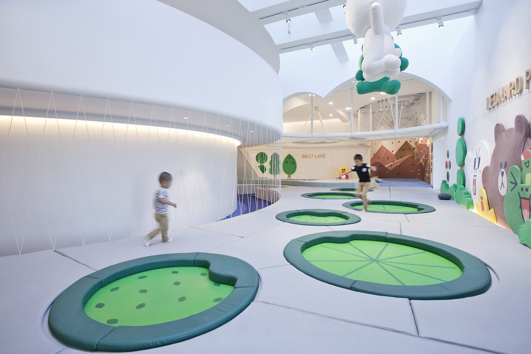 inKids with Linefriends Playground By Beijing Yusheng Yintai Business ...