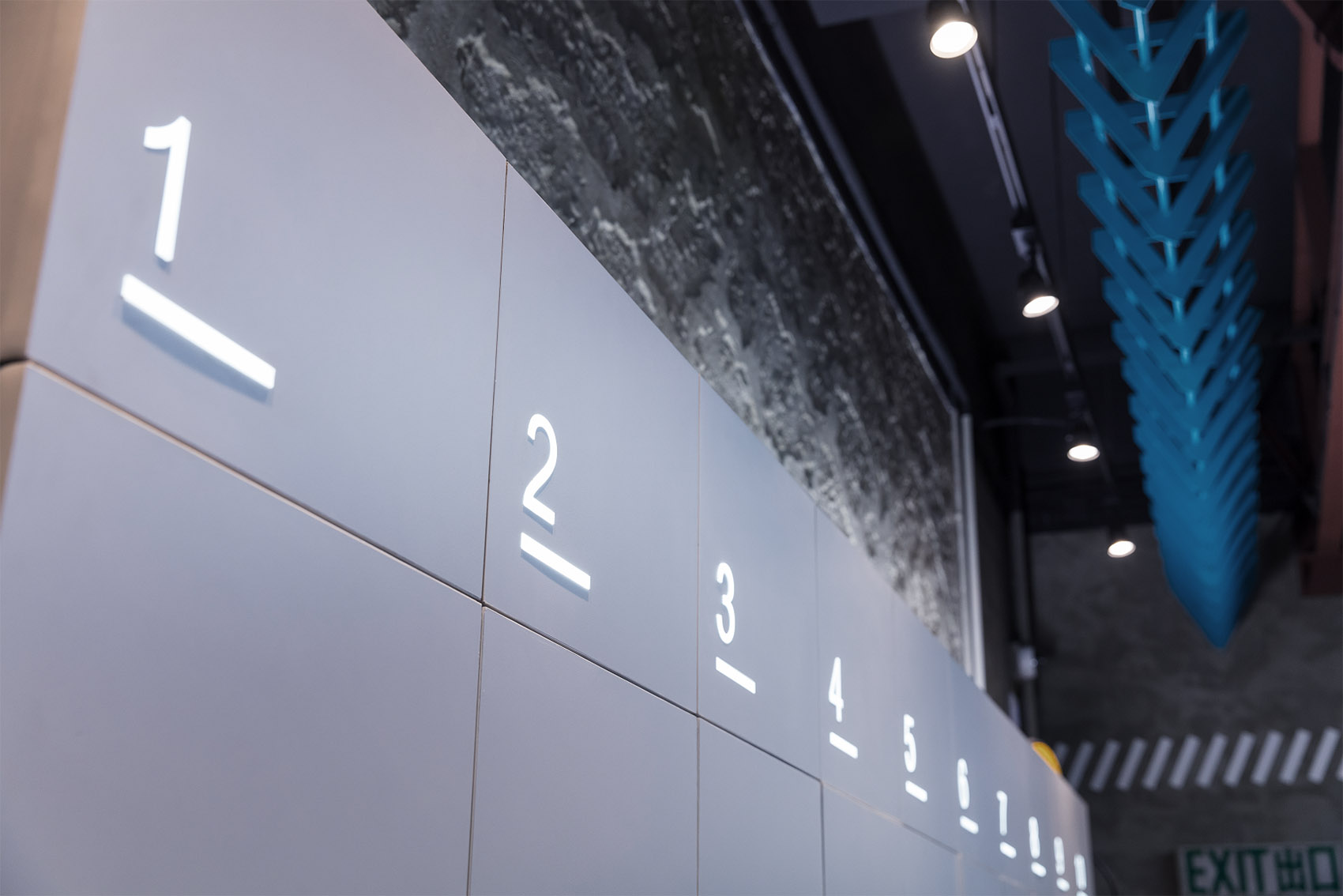 Impressive Auto Salon, HongKong By KarvOne - 谷德设计网