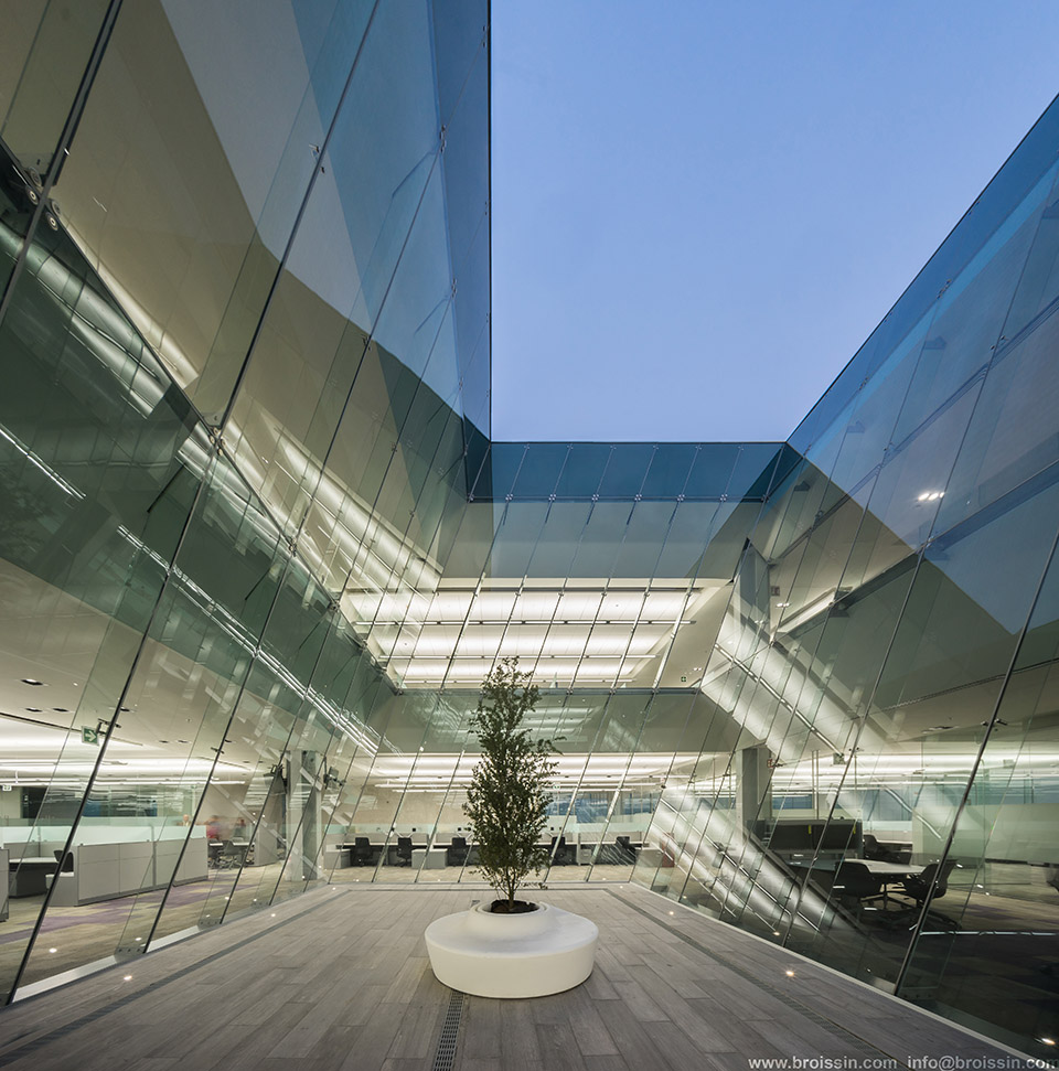 Grupo Financiero Banorte By BROISSIN - 谷德设计网