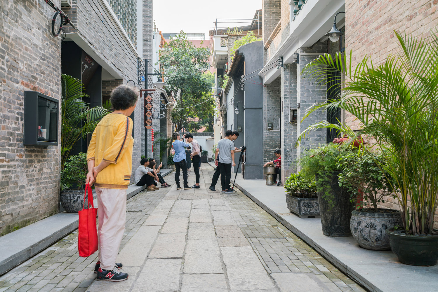 Recovery of Old City Life – Enning Rd. Yongqingfang Renovation in ...