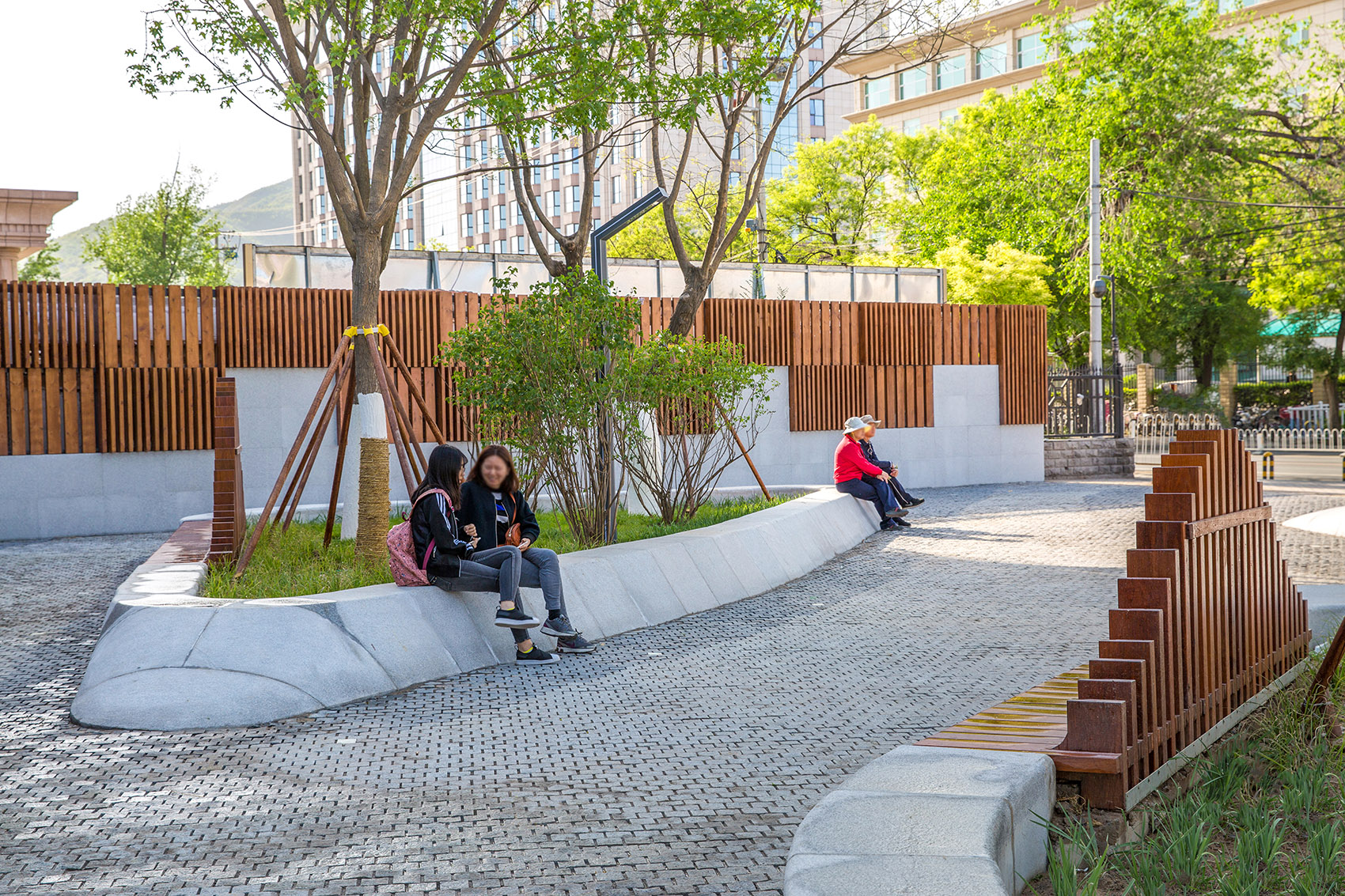 Corner with happiness, Ba da chu road corner Landscape re-design ...