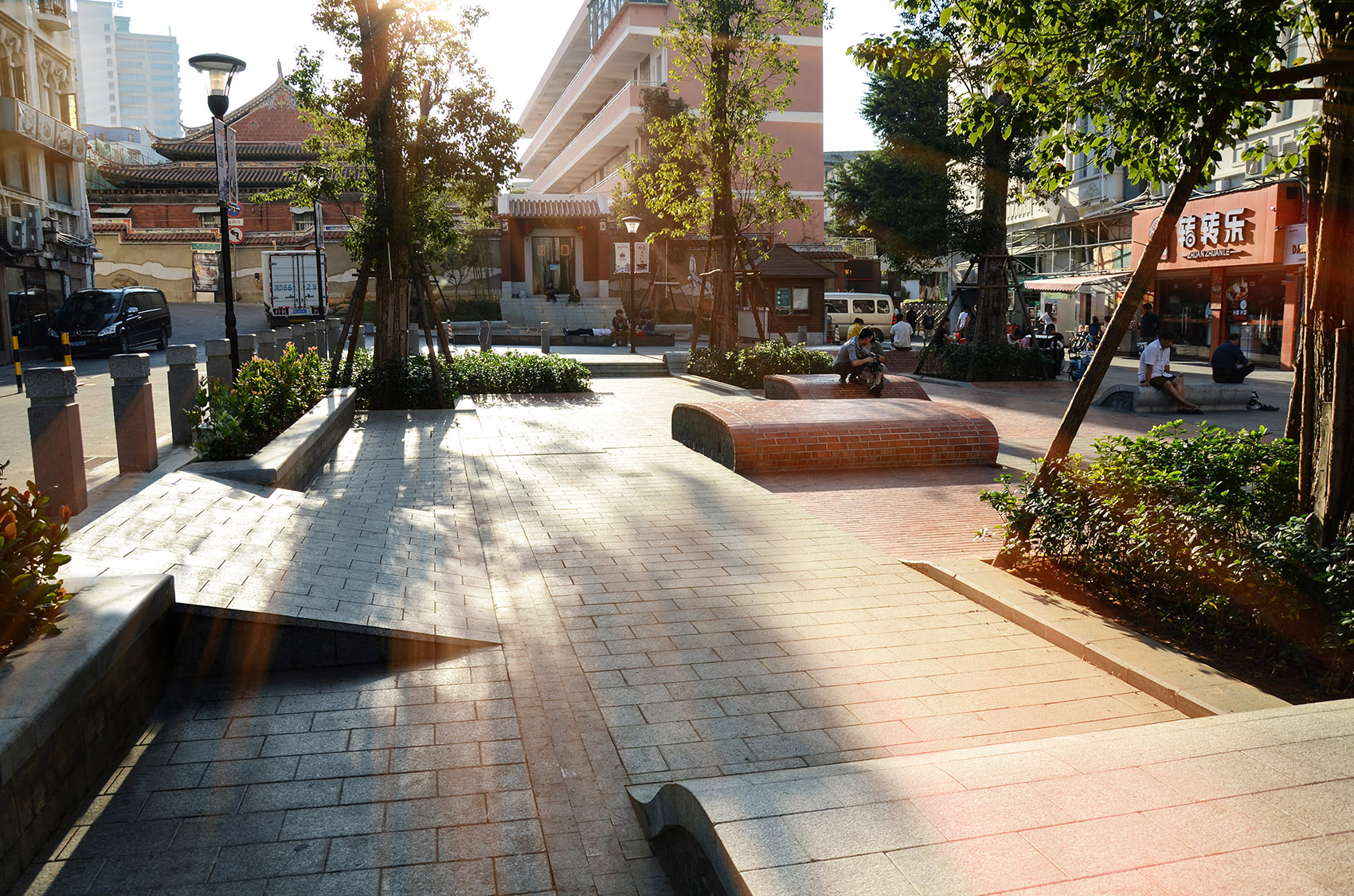 Xiamen Champion Cultural Square, China by UEDE - 谷德设计网