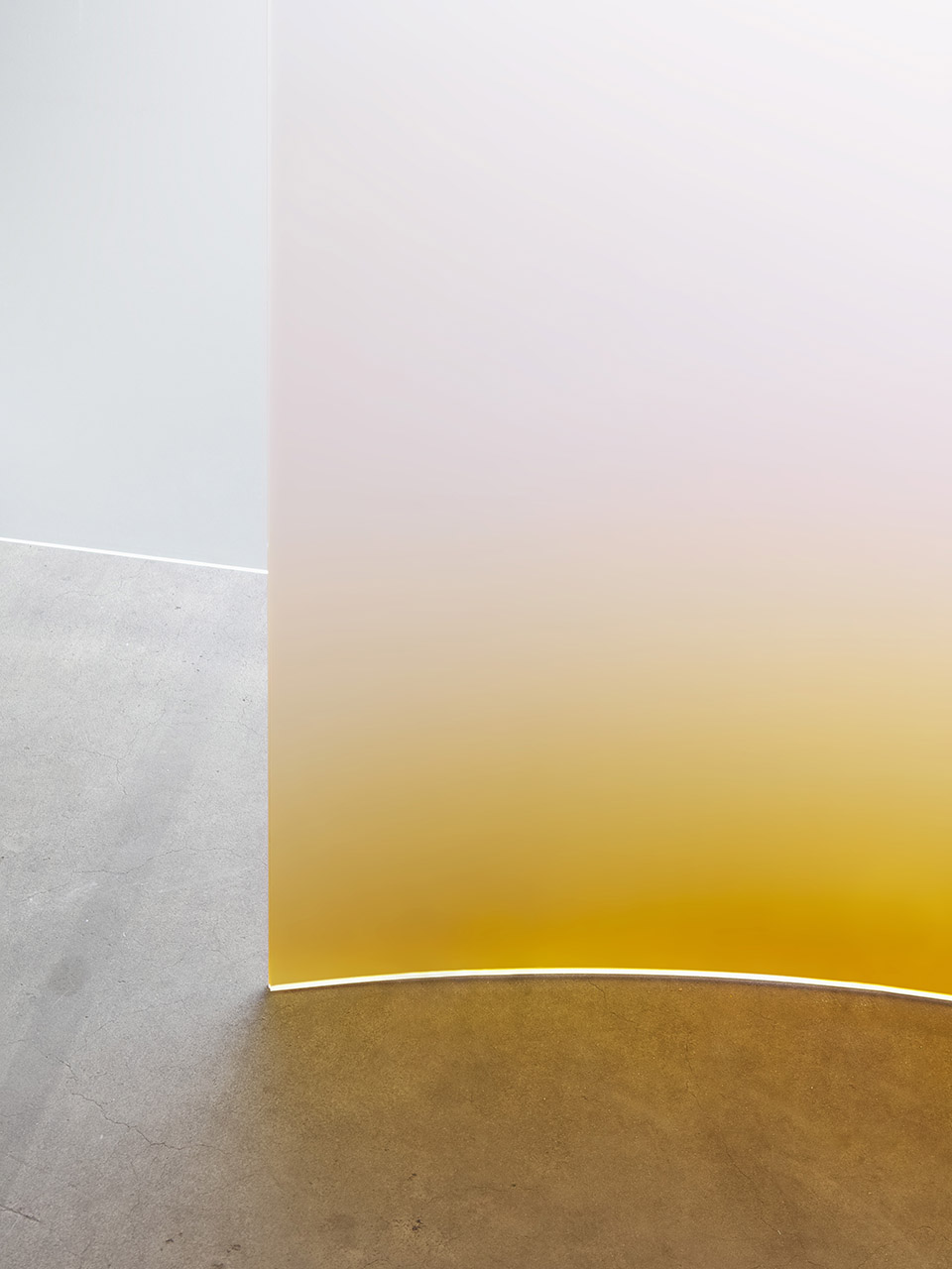 Ombré Glass Chair By Studio Germans Ermičs - 谷德设计网