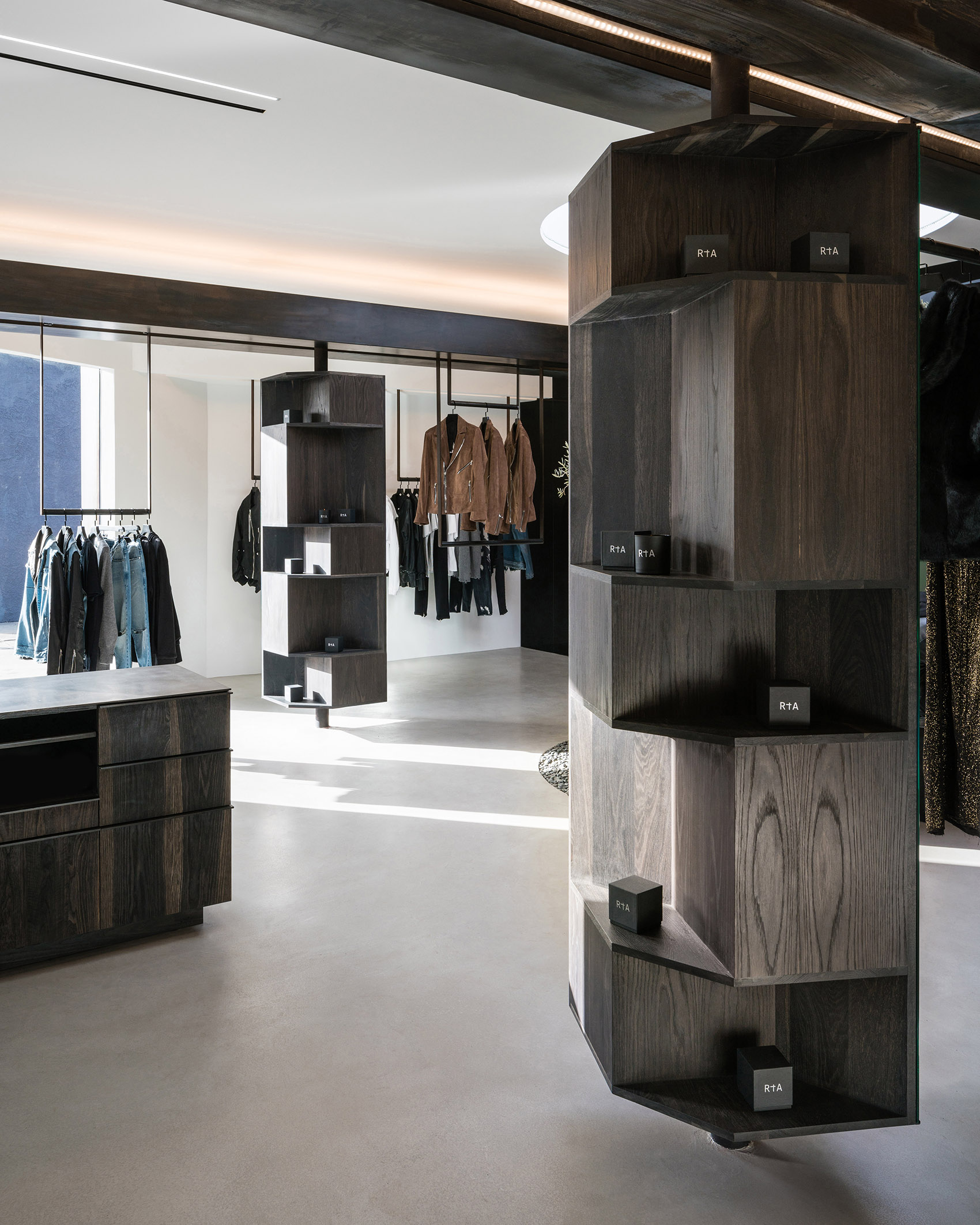 RtA Flagship Store, LA by Dan Brunn Architecture - 谷德设计网