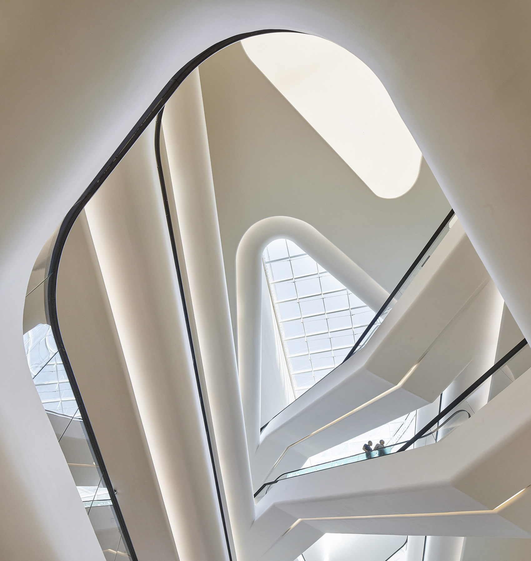 AL_A Completes Central Embassy in Bangkok - 谷德设计网