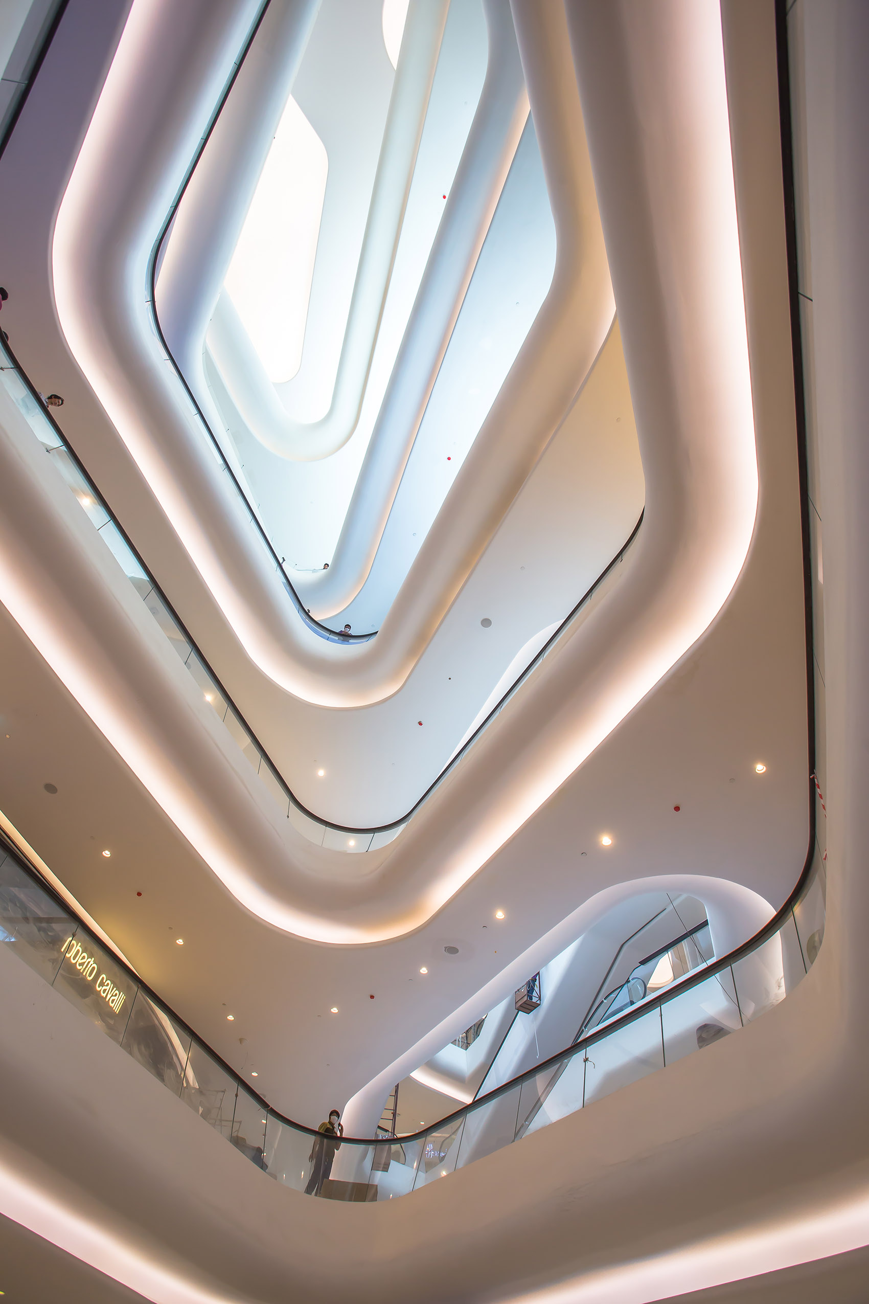 AL_A Completes Central Embassy in Bangkok - 谷德设计网