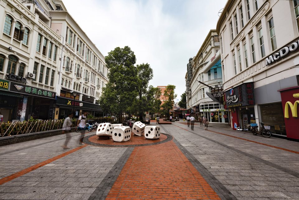 Xiamen Champion Cultural Square, China by UEDE - 谷德设计网