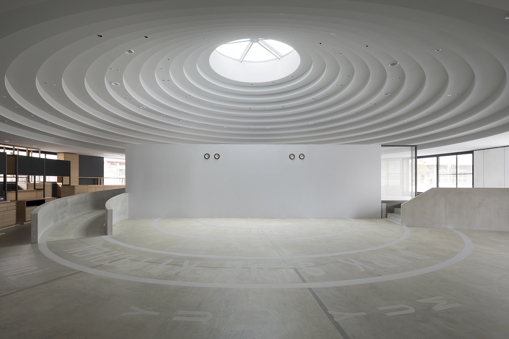 Tenri Station plaza CoFuFun, the first public space design by nendo - 谷德设计网