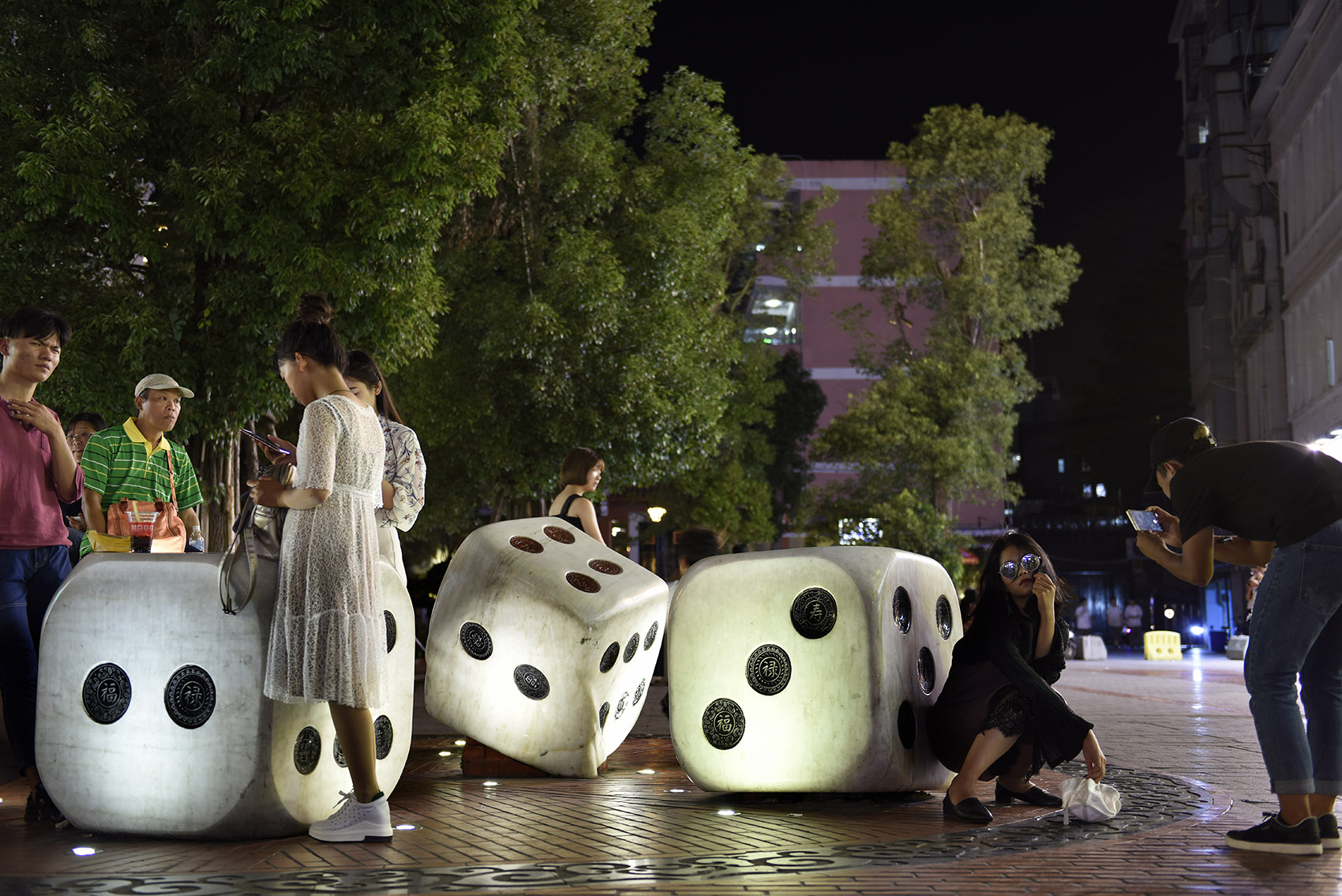 Xiamen Champion Cultural Square, China by UEDE - 谷德设计网