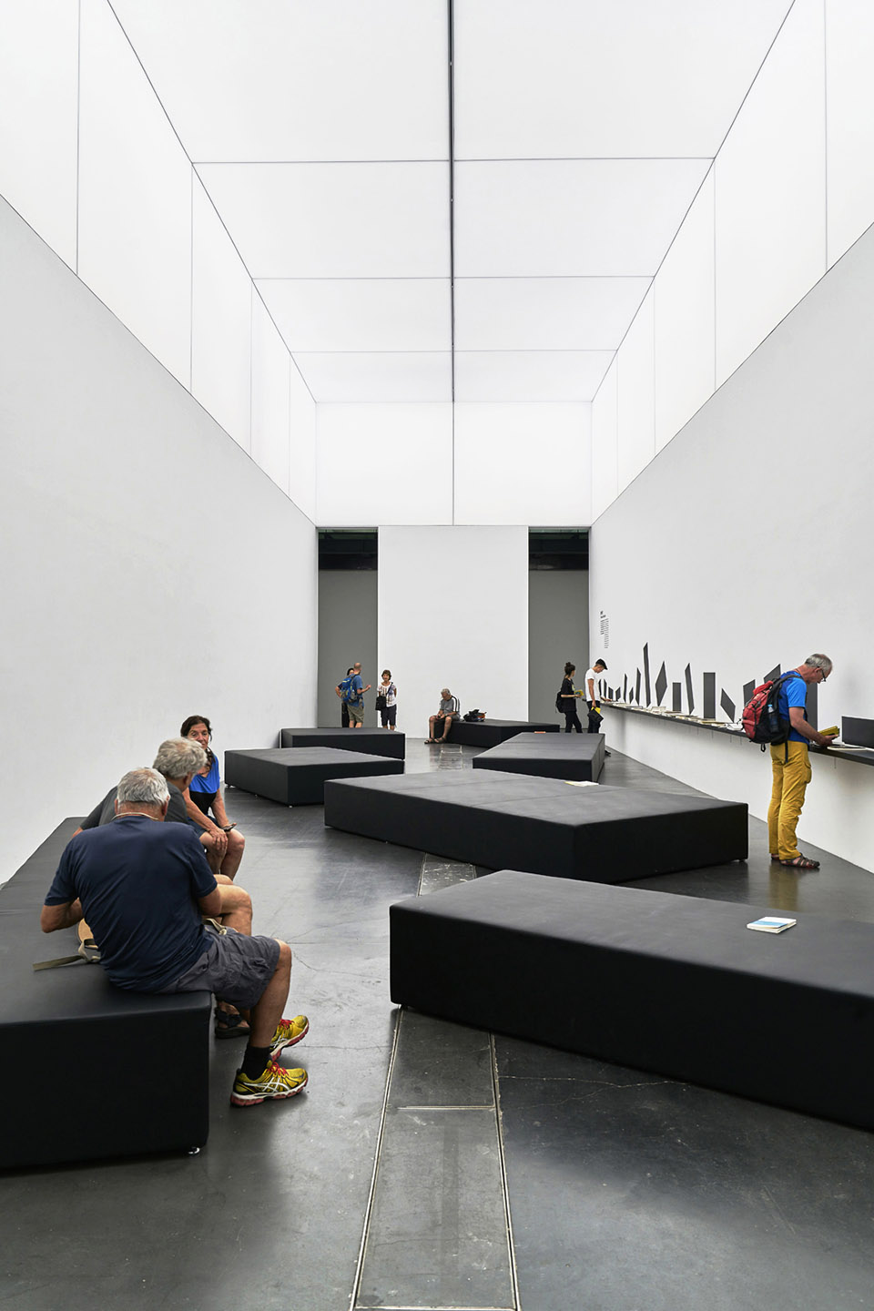 Exhibition Design for “The New Normal” By OPEN Architecture - 谷德设计网