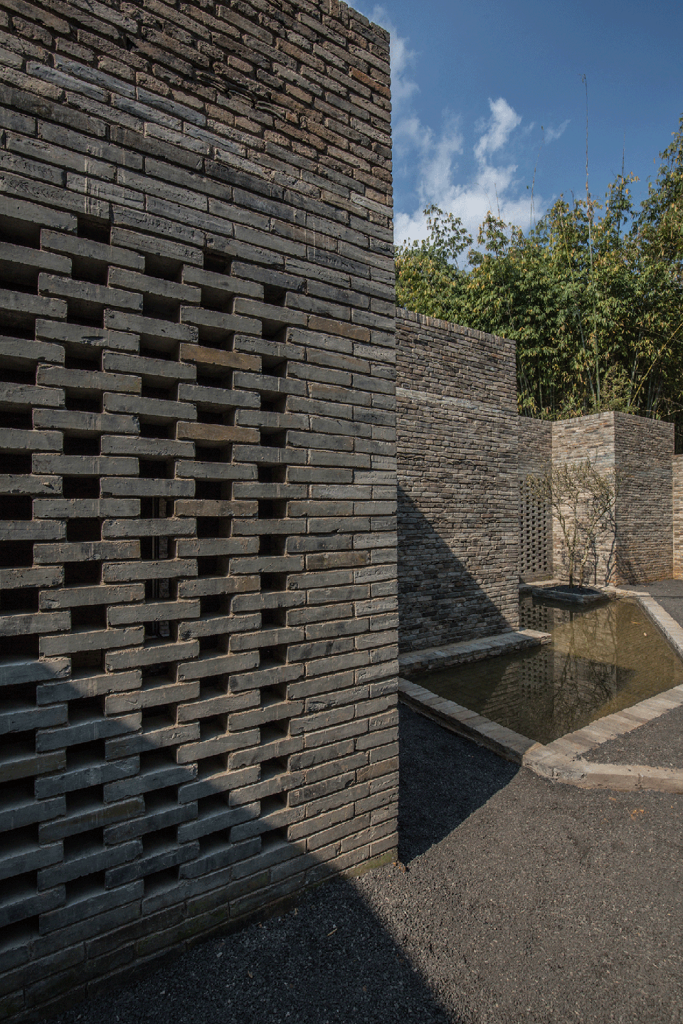 An Introduction to the Xiushan Temple Environmental By QAD - 谷德设计网