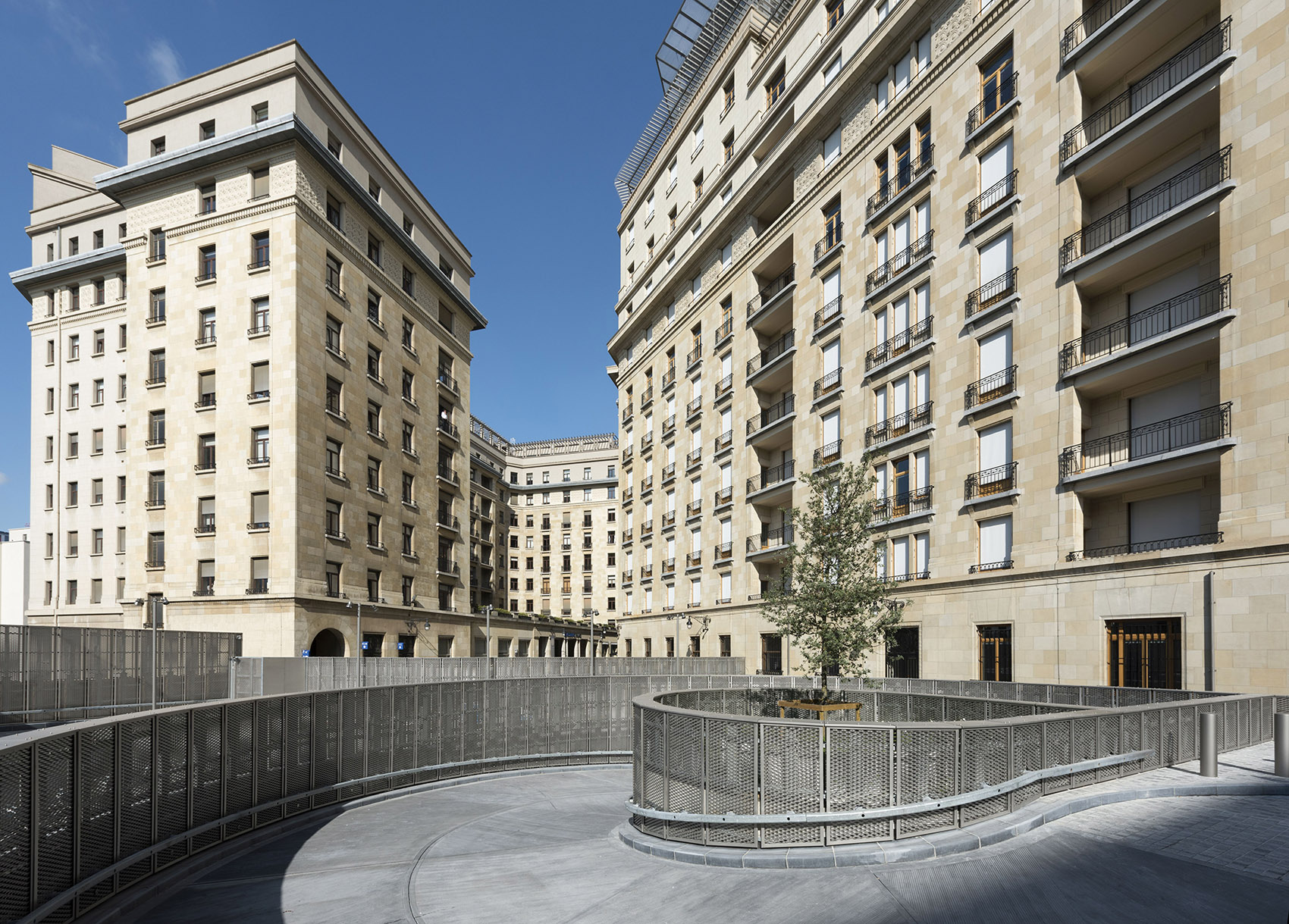 EUROPEAN COUNCIL and COUNCIL of the EUROPEAN UNION by Philippe SAMYN ...