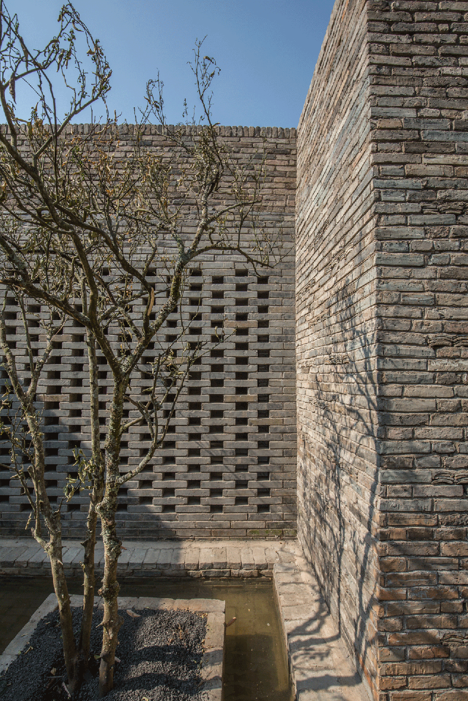 An Introduction to the Xiushan Temple Environmental By QAD - 谷德设计网 An Introduction to the Xiushan Temple Environmental By QAD - 谷德设计网