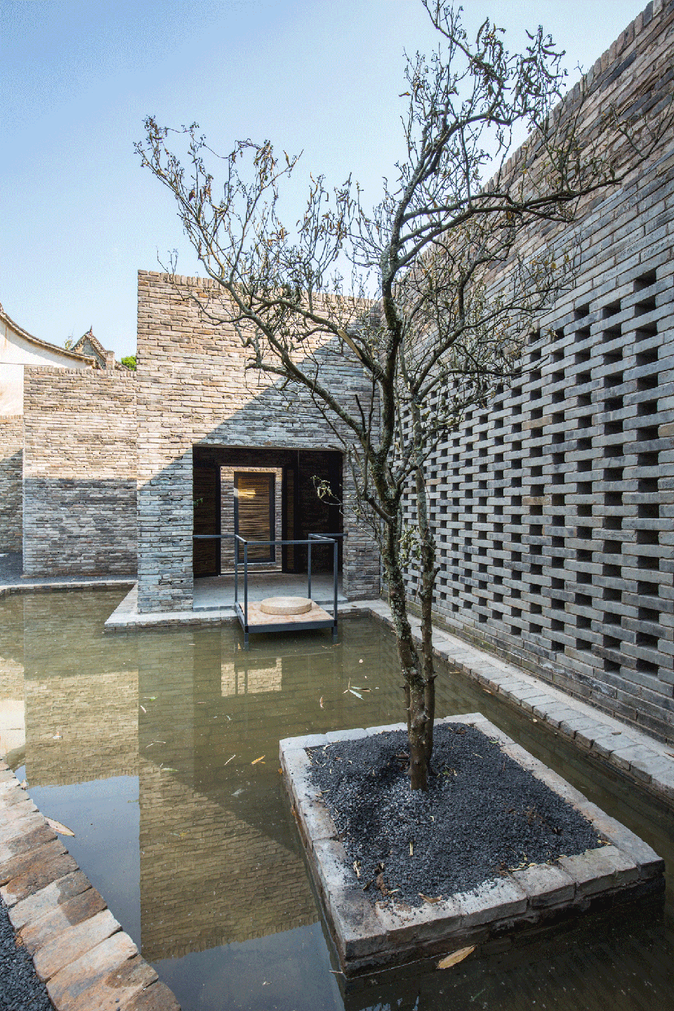 An Introduction to the Xiushan Temple Environmental By QAD - 谷德设计网