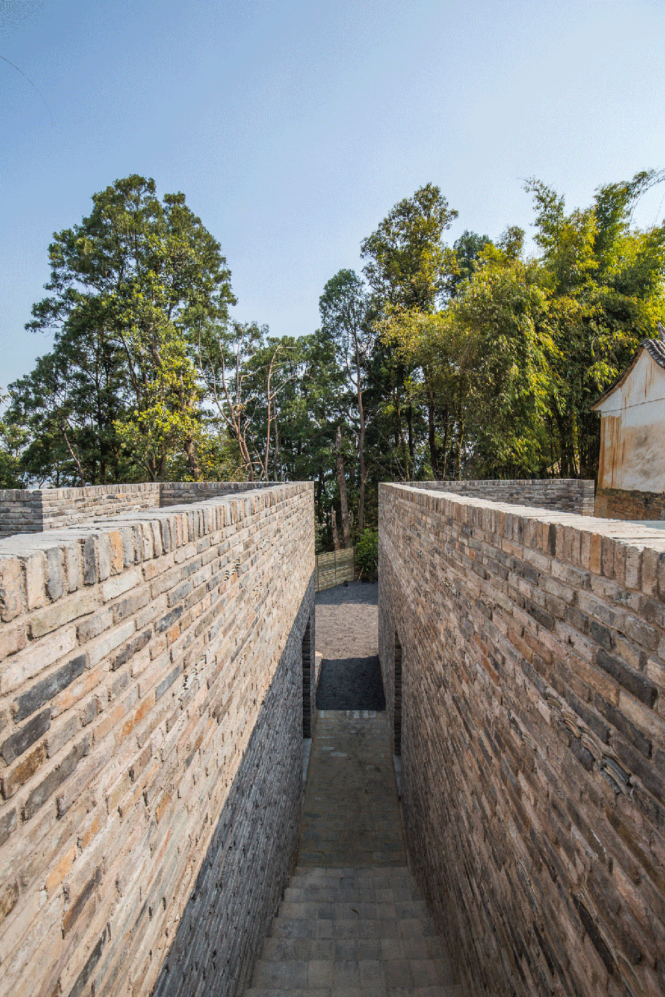 An Introduction to the Xiushan Temple Environmental By QAD - 谷德设计网