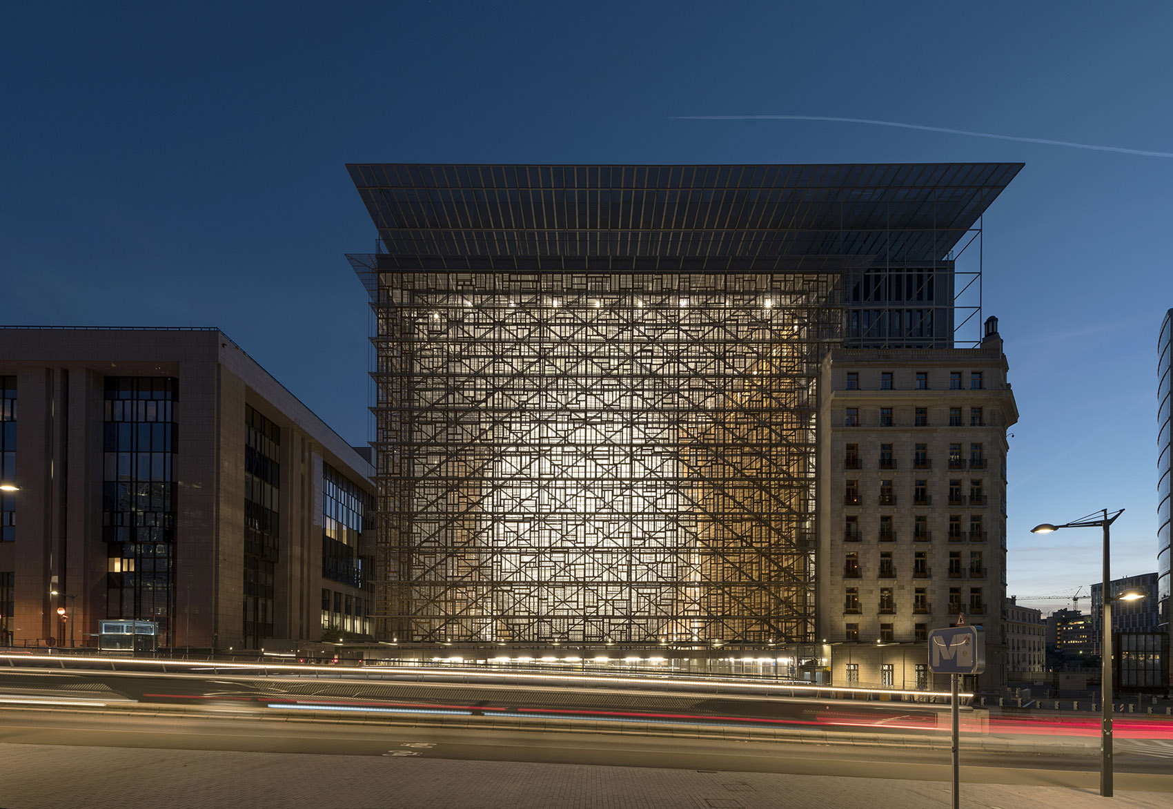 EUROPEAN COUNCIL and COUNCIL of the EUROPEAN UNION by Philippe SAMYN ...