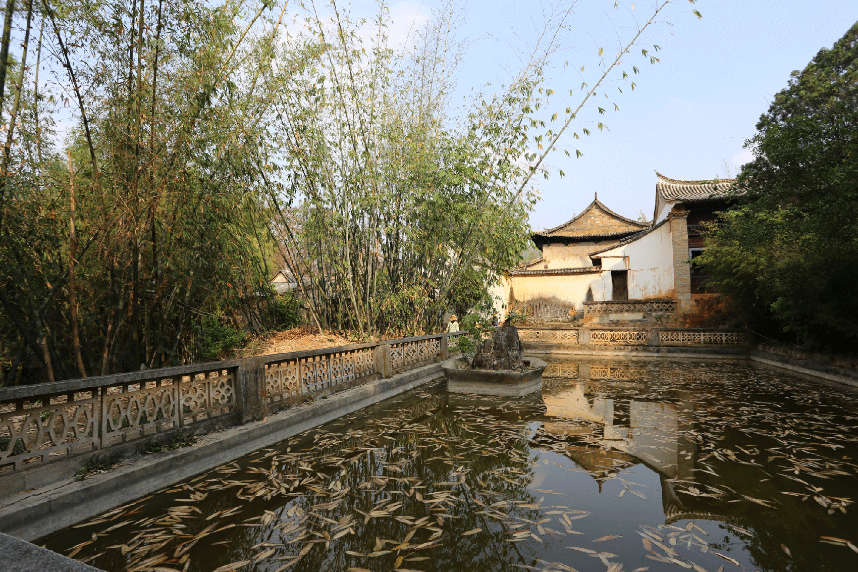 An Introduction to the Xiushan Temple Environmental By QAD - 谷德设计网