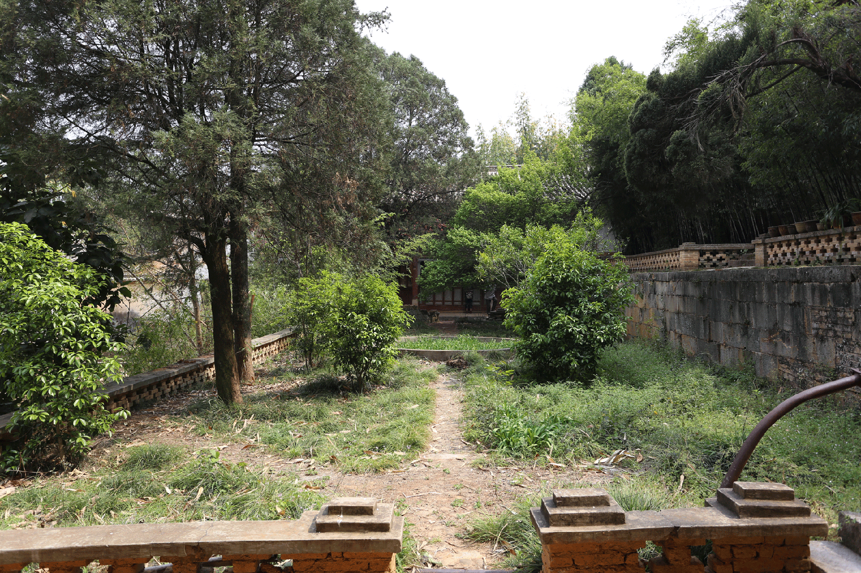 An Introduction to the Xiushan Temple Environmental By QAD - 谷德设计网