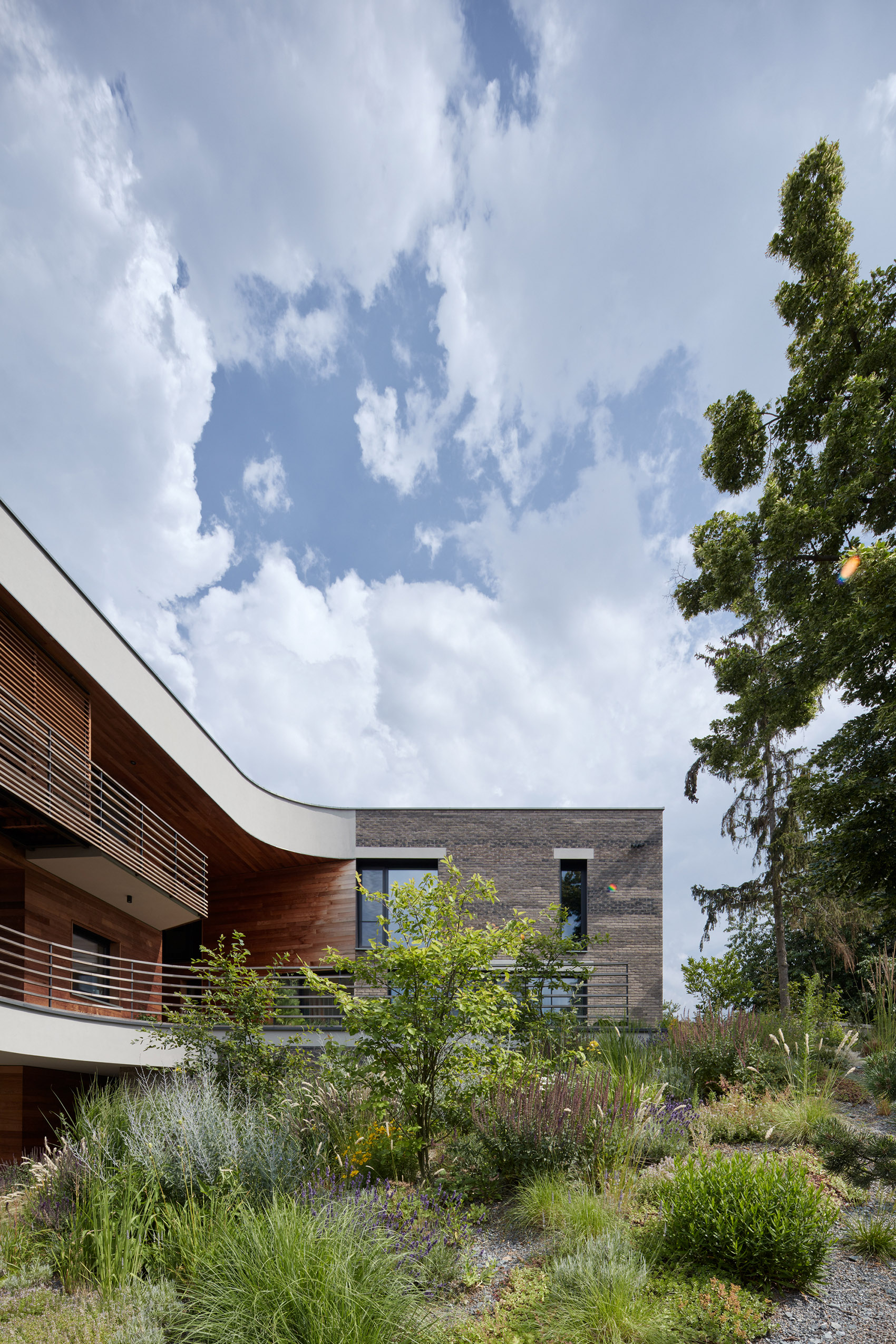 Villa H by Atelier 6, s.r.o. - 谷德设计网