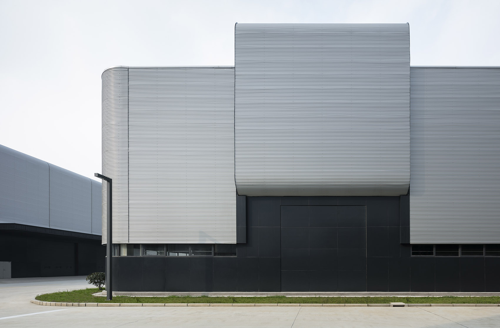 gmp completes the facade design for production halls in Lingang By gmp ...