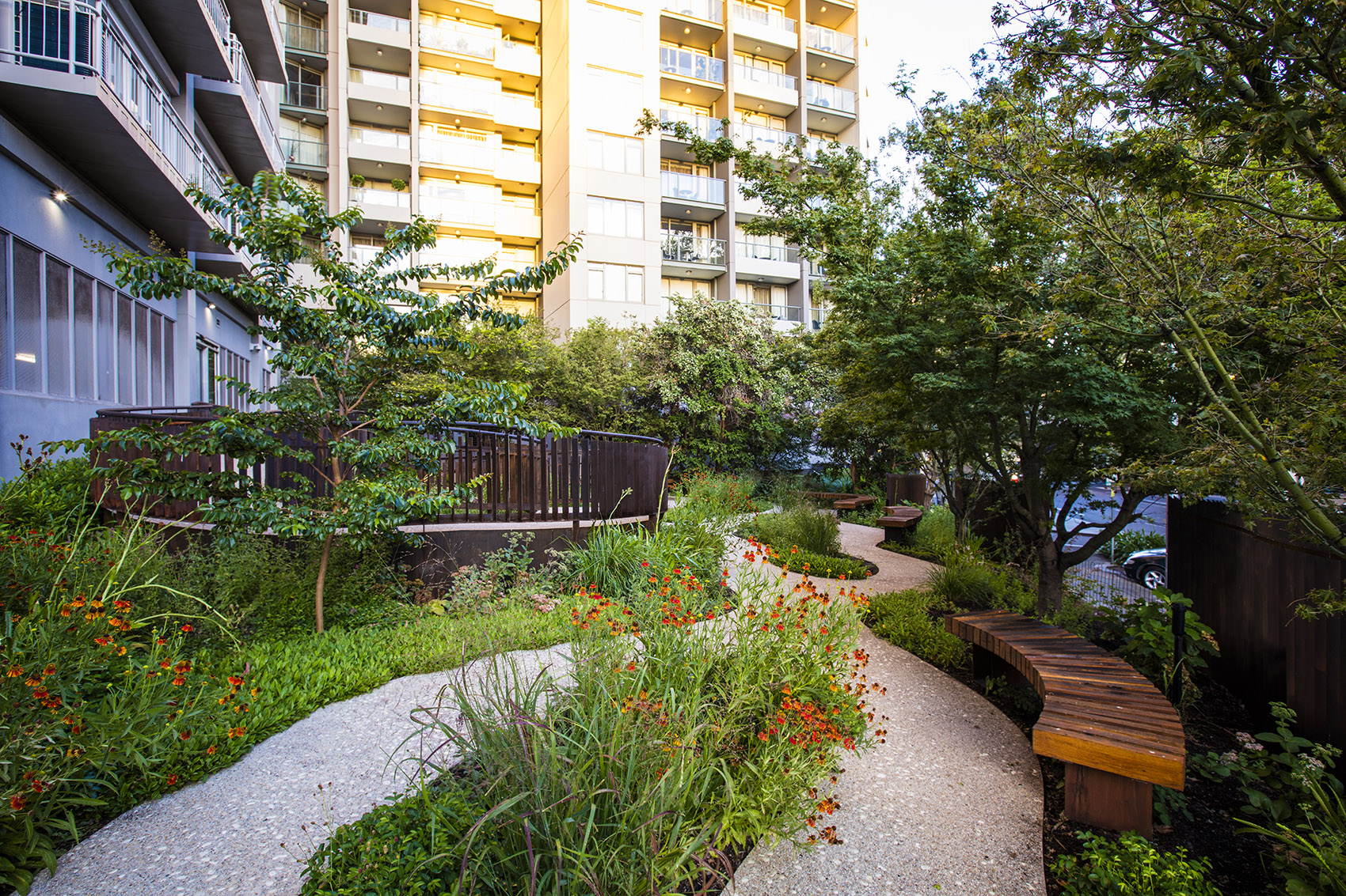 Southgate Project By Ian Barker Gardens - 谷德设计网