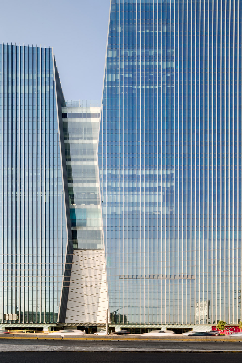 Parque Toreo, Mexico by Sordo Madaleno Arquitectos - 谷德设计网