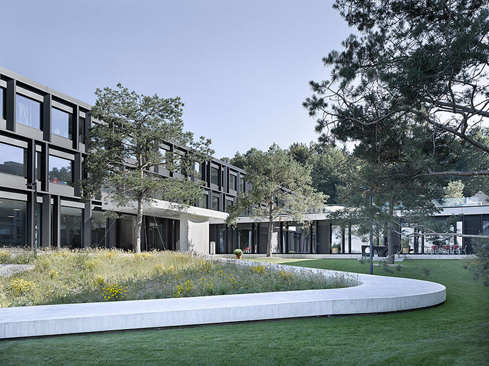 School of Agricultural, Forest and Food Sciences by Boegli Kramp - 谷德设计网