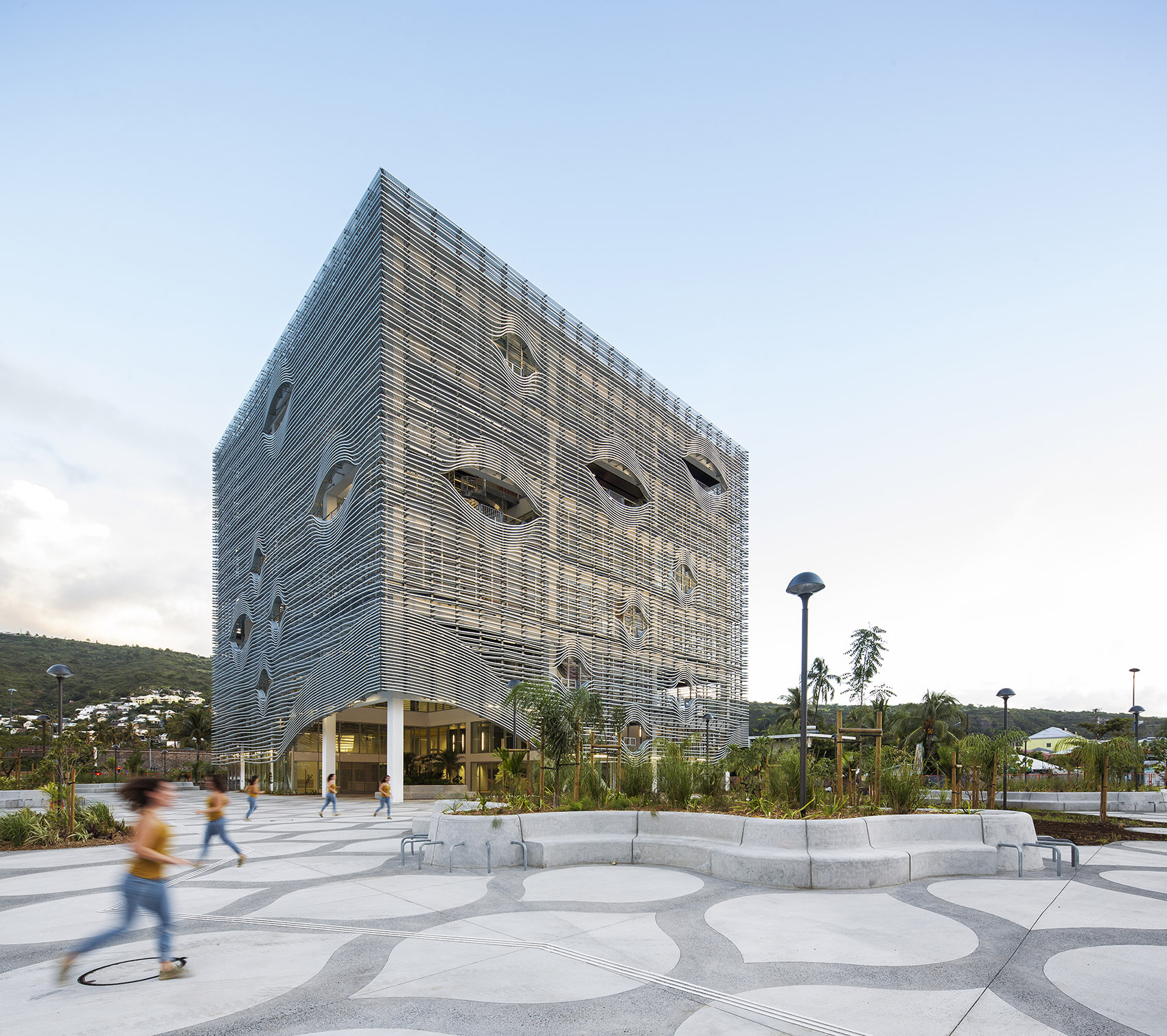MEDIA LIBRARY ST PAUL By PERIPHERIQUES Architects - 谷德设计网