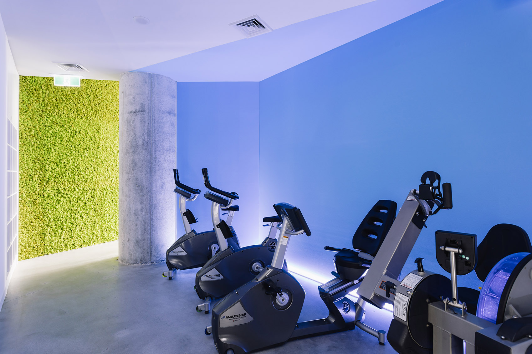 Gravity Cryotherapy Centre by Rara Architecture - 谷德设计网