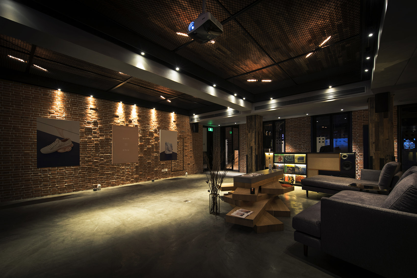 mrboth – Flagship Concept Store By PRISM DESIGN - 谷德设计网