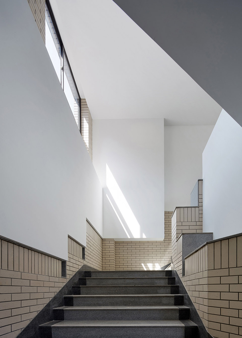 The Public Space of Central Academy of Fine Arts Building #14 ...