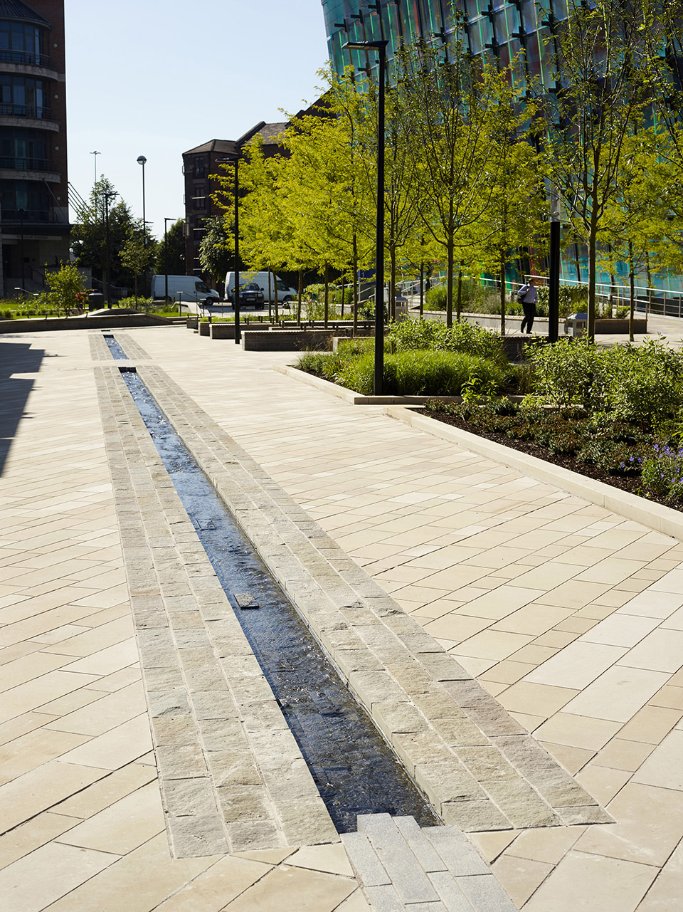 Sovereign Square By re-form landscape architecture - 谷德设计网