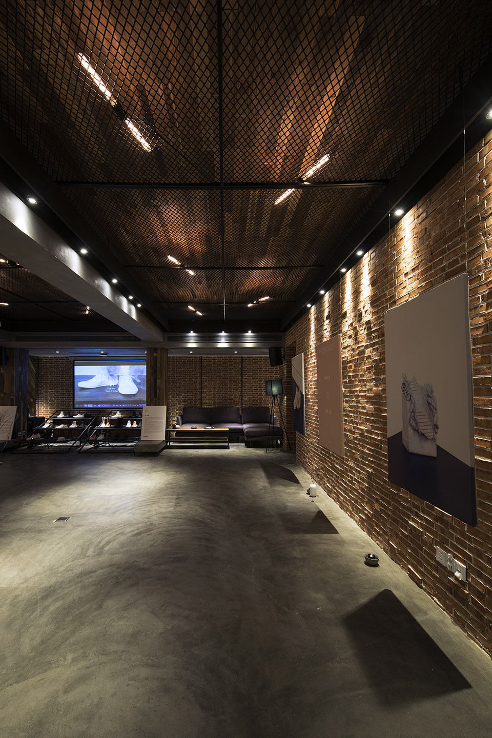 mrboth – Flagship Concept Store By PRISM DESIGN - 谷德设计网